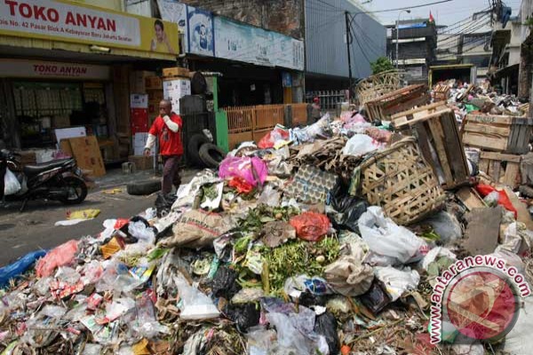 Penumpukan Sampah Pasar - Foto ANTARA News