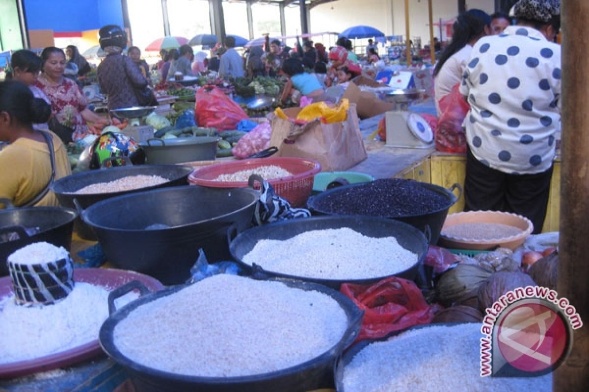 Harga Beras Berbagai Jenis Masih Stabil - ANTARA News Sulawesi Tenggara ...