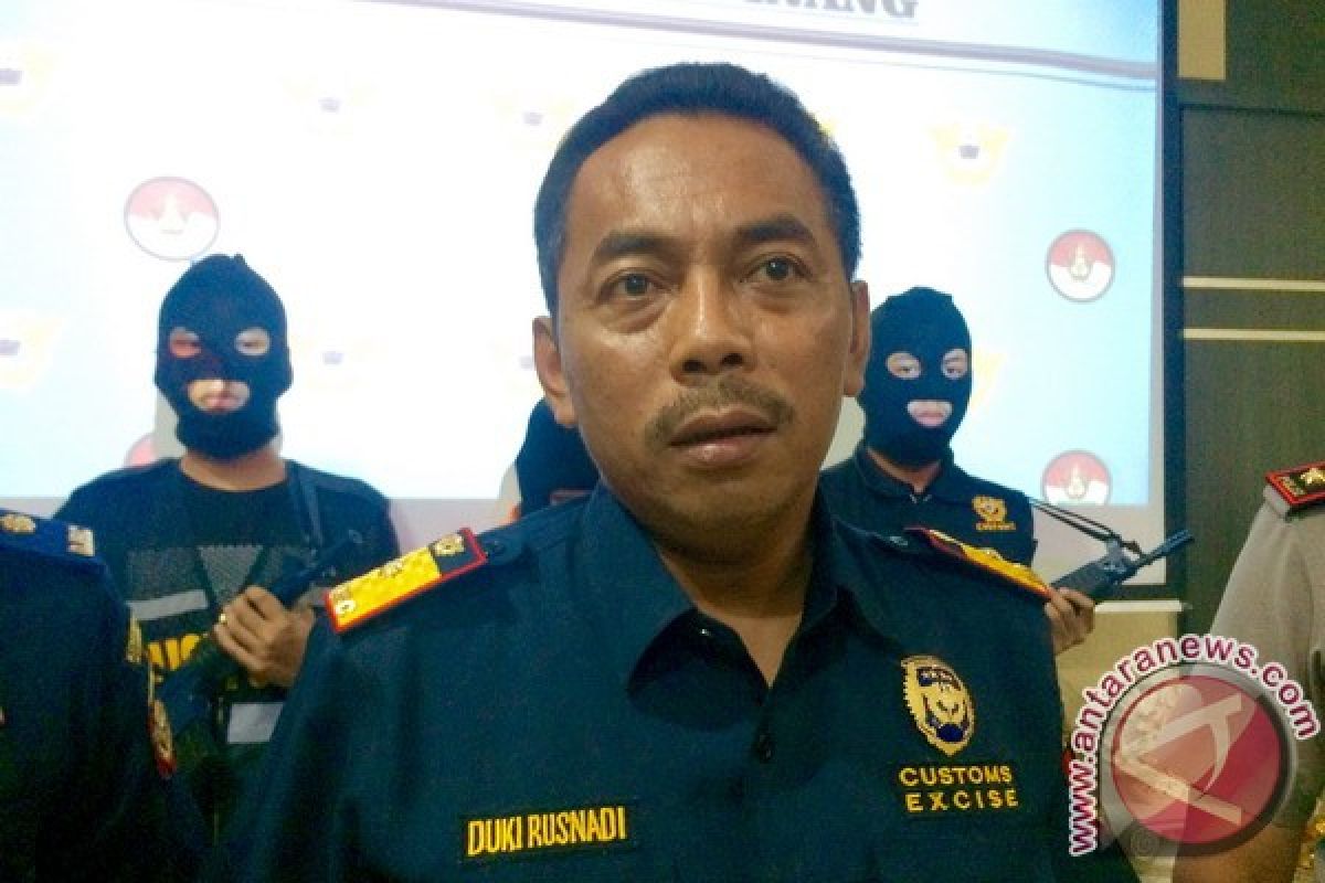 KPPBC Rahasiakan Identitas Pemilik Ribuan Minuman Keras - ANTARA News Kepulauan Riau - Berita ...