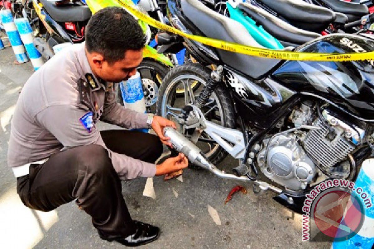 Membuat Bising, Polisi Tertibkan Kendaraan Knalpot "Racing" - ANTARA Sumbar