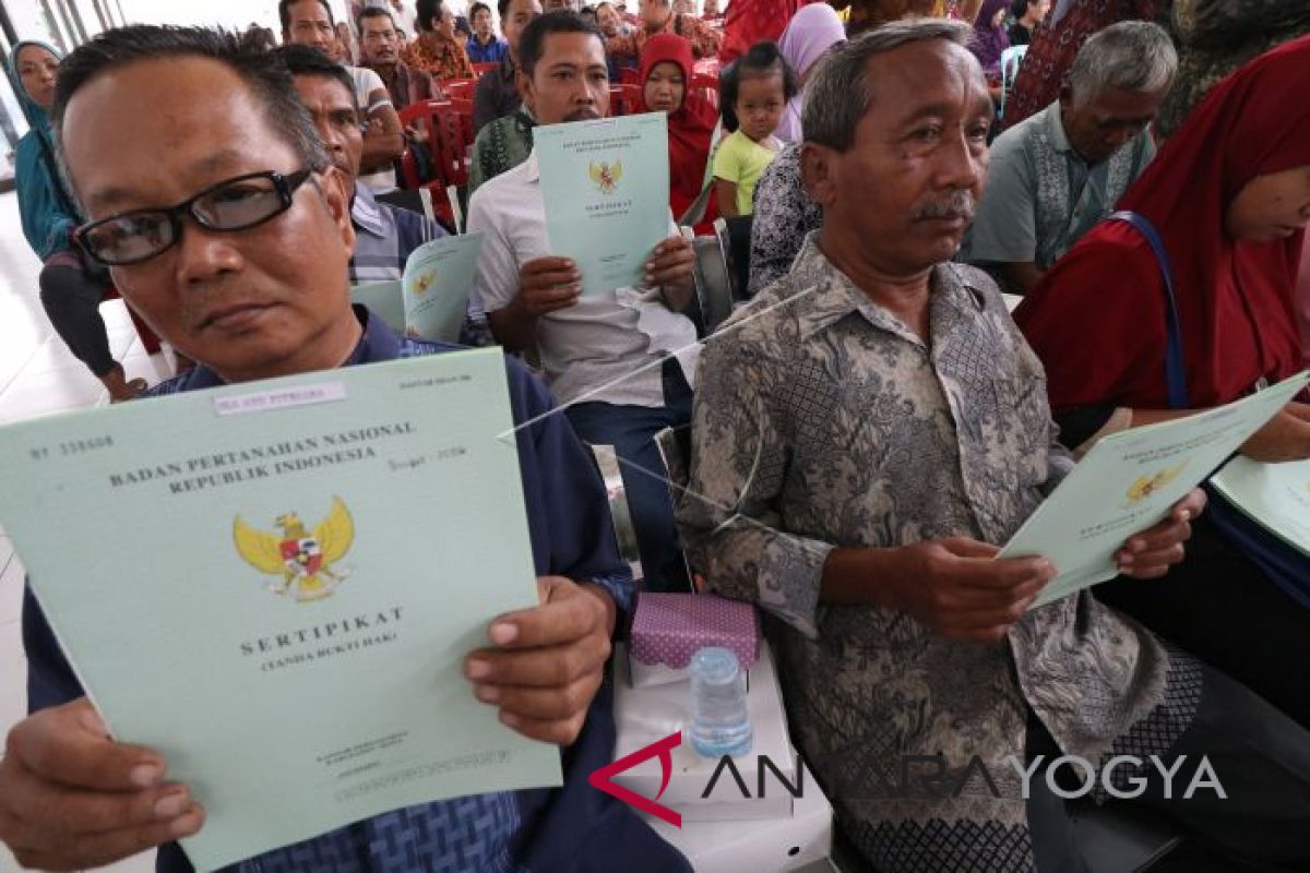 BPN Kulon Progo targetkan 20.200 sertifikat tanah - ANTARA News Yogyakarta - Berita Terkini ...