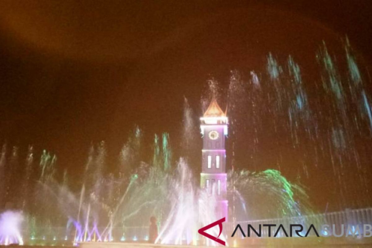 Revitalisasi pedestrian Jam Gadang 85 persen rampung - ANTARA Sumbar Revitalisasi pedestrian Jam Gadang 85 persen rampung - ANTARA Sumbar