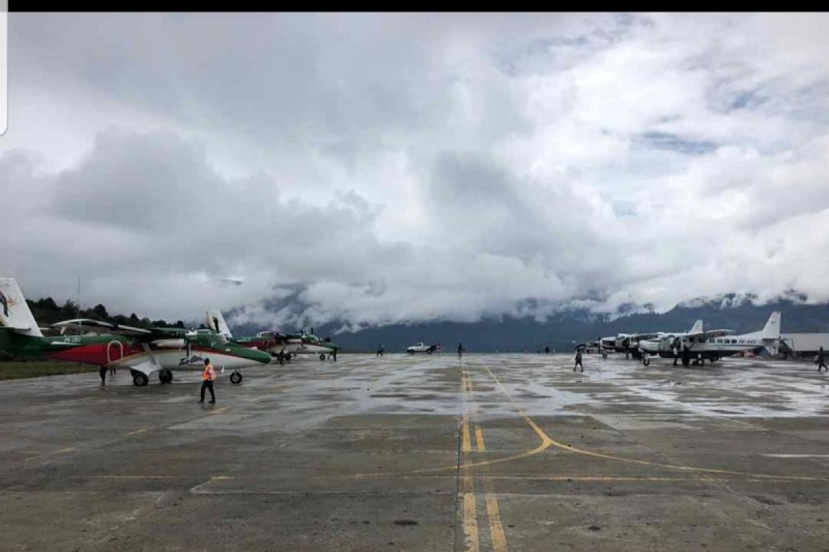 Bandara Ilaga layani 60 kali penerbangan setiap hari - ANTARA News Papua