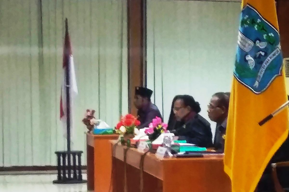 Pemkab Biak Numfor ajukan Raperda APBD 2020 sebesar Rp1,3 triliun ...