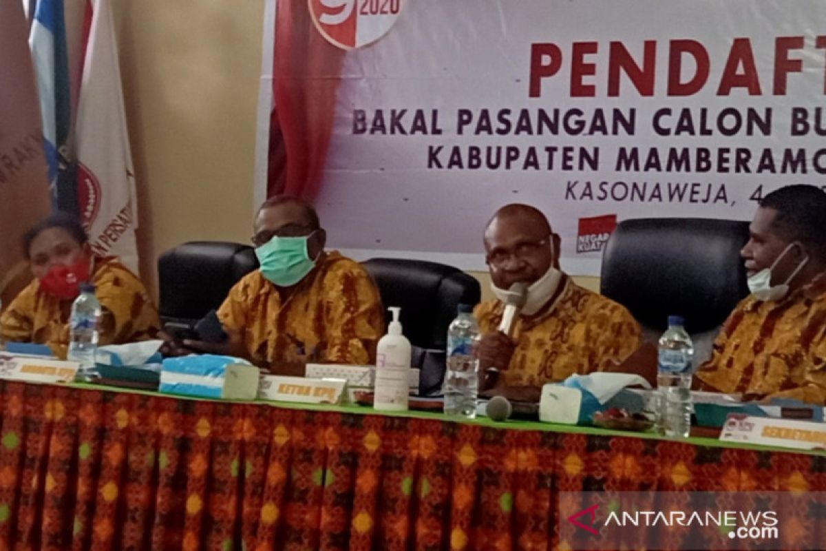 Dua Bakal Paslon Pilkada Mendaftar Di Kpu Mamberamo Raya Antara News