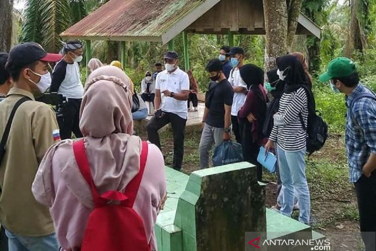 Disbudpar Sumsel bentuk tim untuk teliti situs prasasti Talang Tuo ...