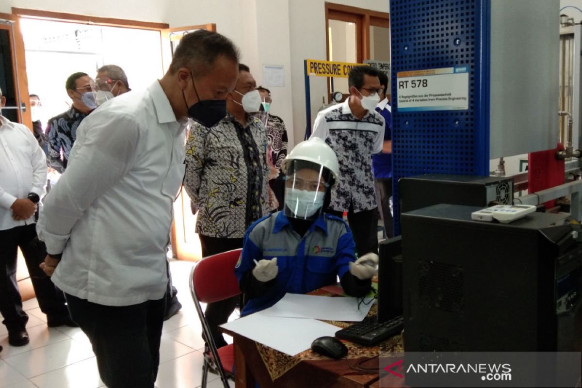 Menperin : Relaksasi PPnBM kendaraan dorong industri otomotif bangkit - ANTARA News Yogyakarta ...