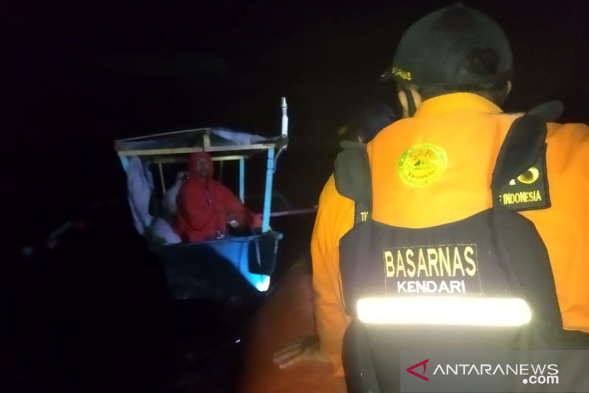 Basarnas evakuasi nelayan korban kapal mati mesin di Pulau Hari Konawe - ANTARA News Sulawesi ...