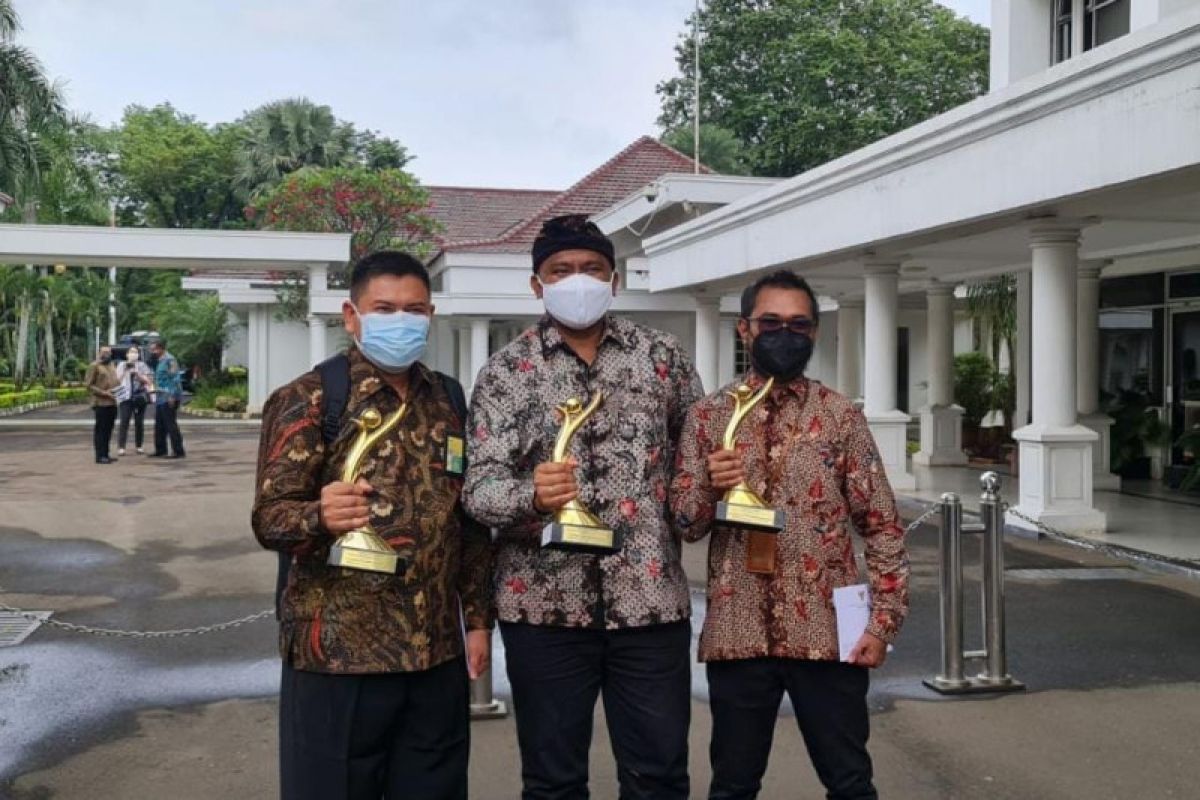 Raih 3 PROPER Emas 2021, PT Pertamina Patra Niaga Jatimbalinus perkuat komitmen ESG - ANTARA ...