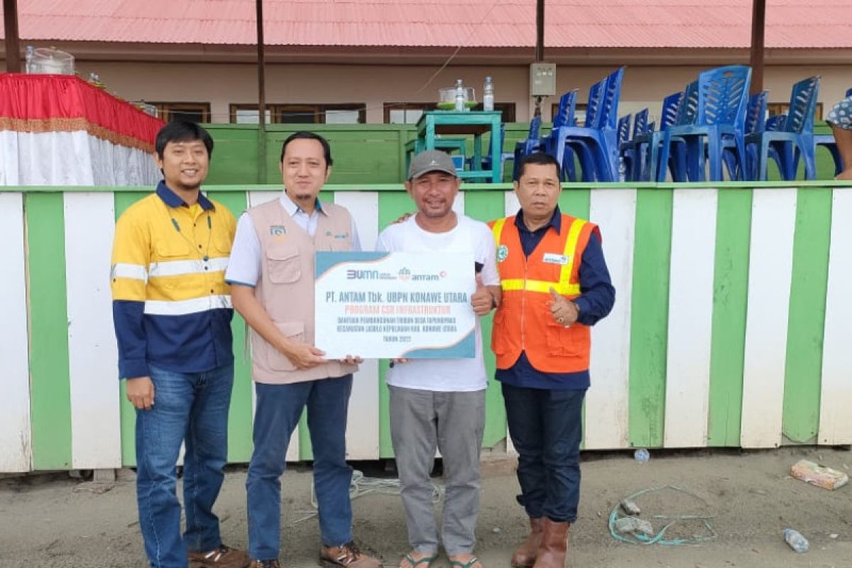 ANTAM UPBN Konawe Utara bangun tribun di Desa Tapunopaka - ANTARA News Sulawesi Tenggara ...