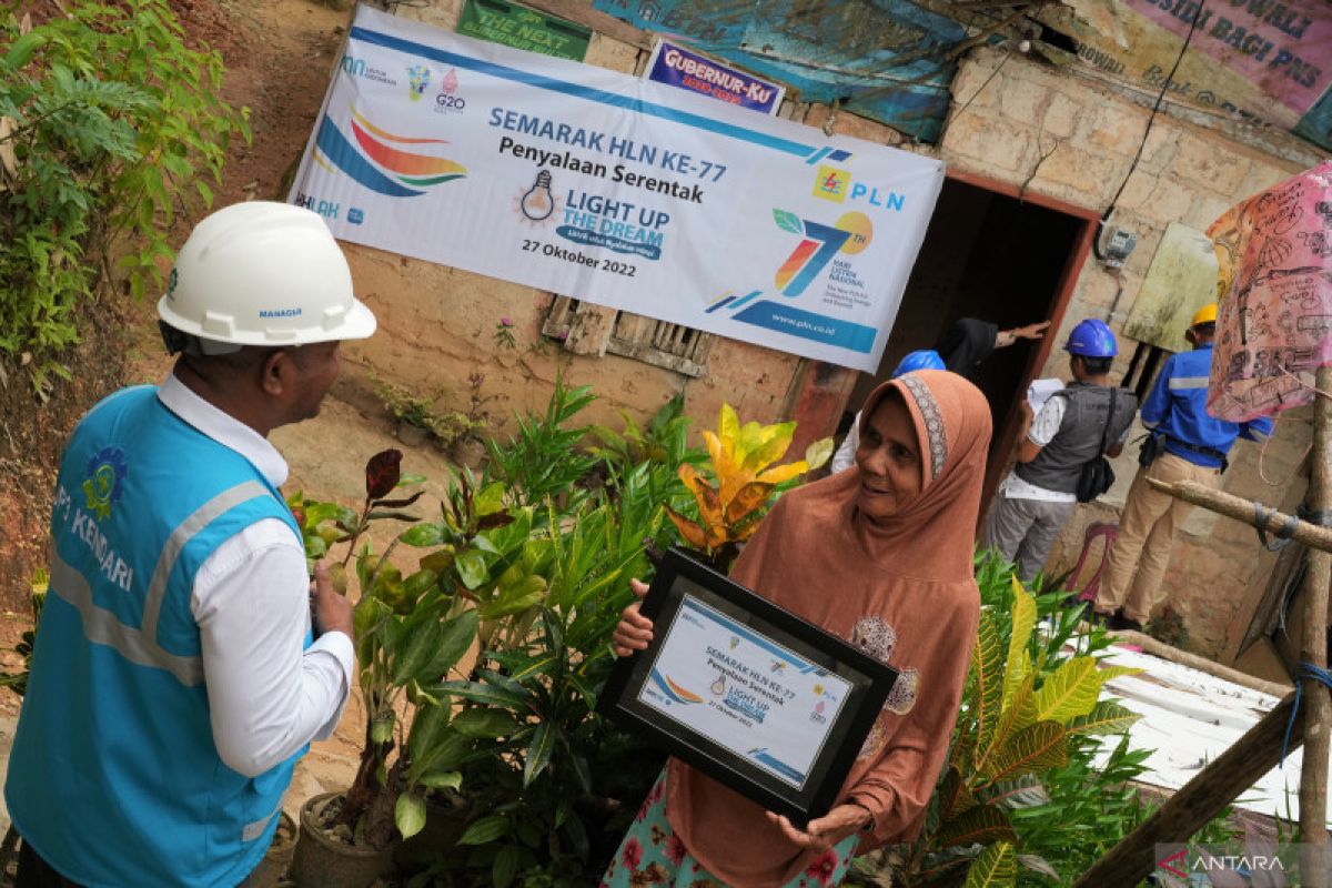 LISTRIK GRATIS DI HARI LISTRIK NASIONAL - ANTARA News Sulawesi Tenggara - ANTARA News Kendari ...