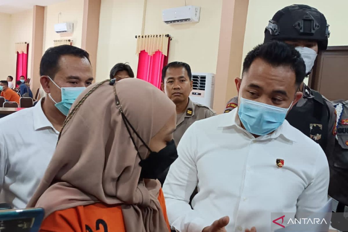 Gelapkan uang konsumen motor Rp32 juta, perempuan asal Sumbawa diringkus polisi - ANTARA News ...