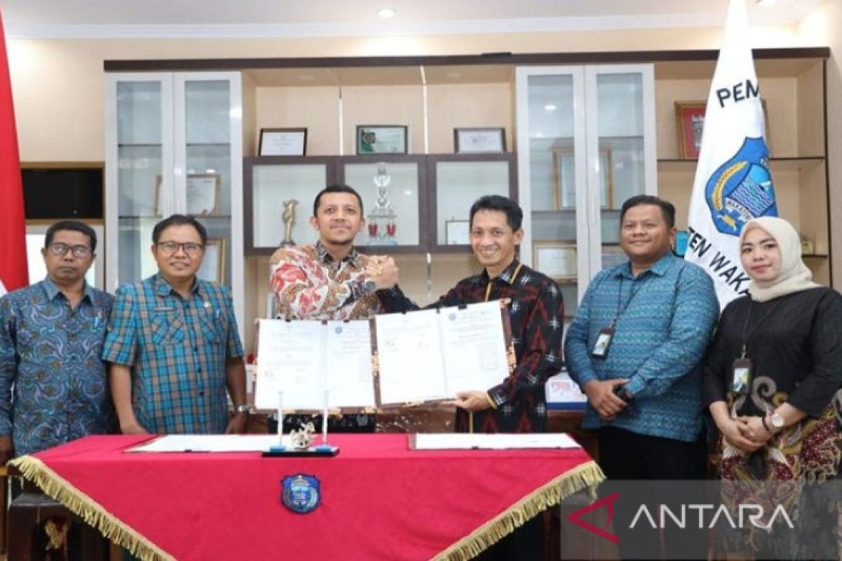 Pemkab Wakatobi beri perlindungan Jamsostek 4.099 pegawai non-ASN - ANTARA News Sulawesi ...