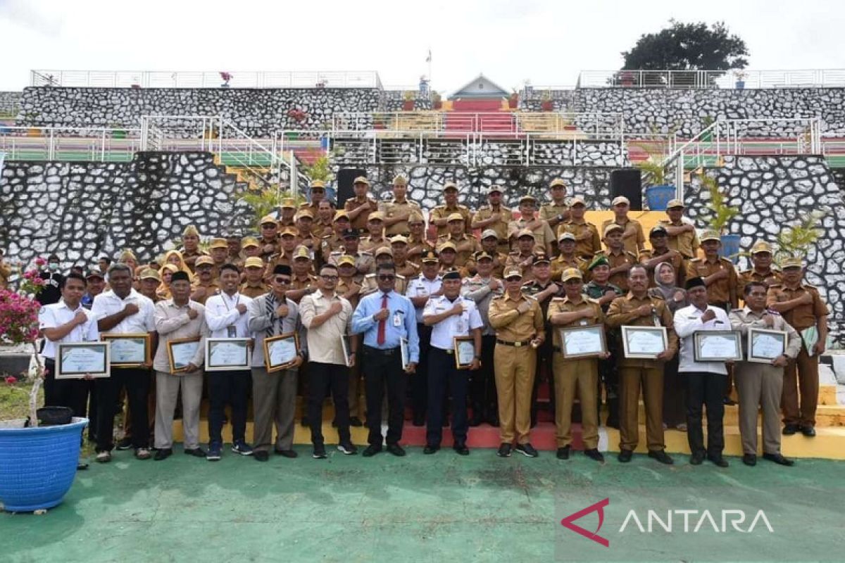 Komponen masyarakat di Buton berkomitmen turunkan angka stunting ... Komponen masyarakat di Buton berkomitmen turunkan angka stunting ...