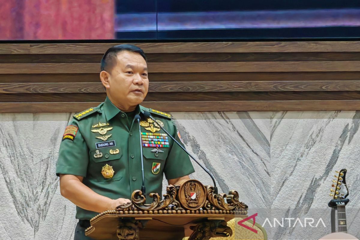 Kasad Jenderal Dudung tawarkan keluarga pahlawan revolusi berangkat umrah - ANTARA News Sulawesi ...