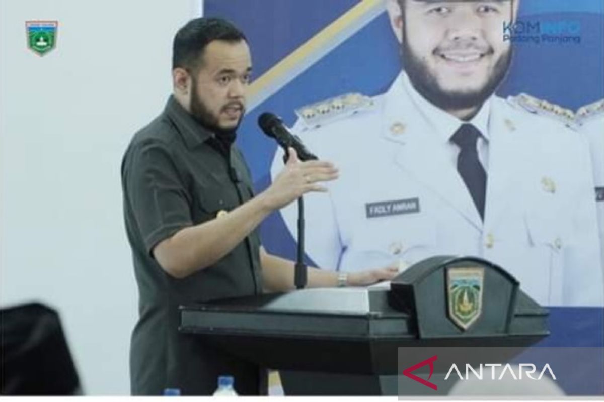 Wako Fadly Amran lolos ke tahap presentasi untuk Anugerah Tinarbuka ...