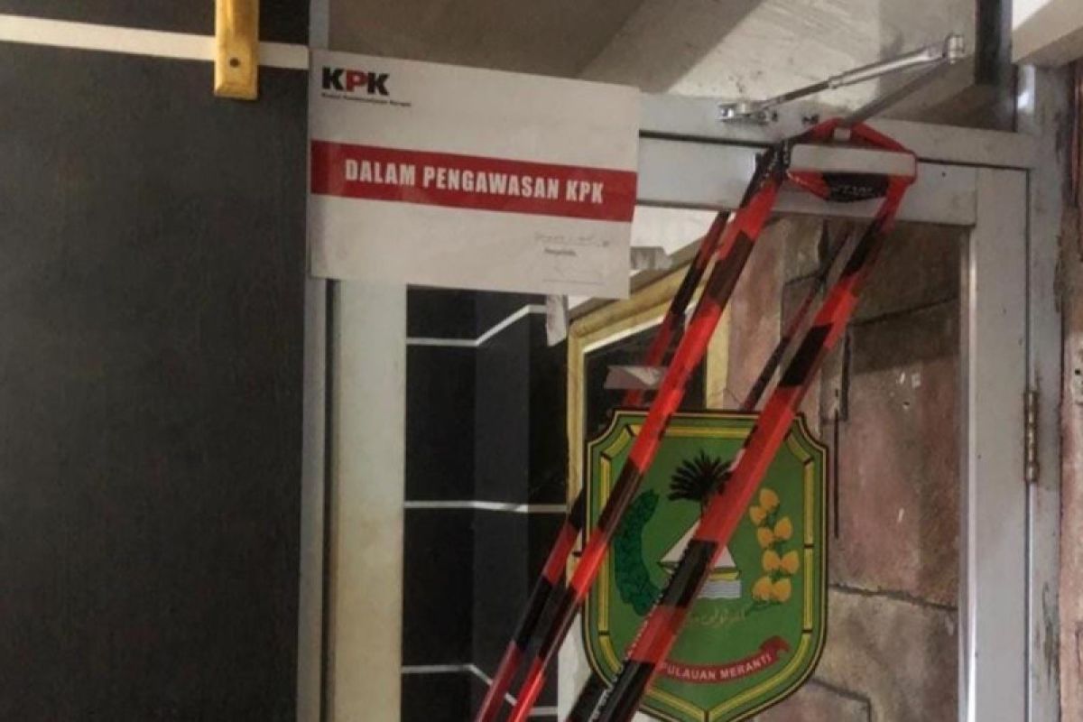 KPK segel Kantor Bupati Kepulauan Meranti Riau - ANTARA News Kepulauan ... KPK segel Kantor Bupati Kepulauan Meranti Riau - ANTARA News Kepulauan ...