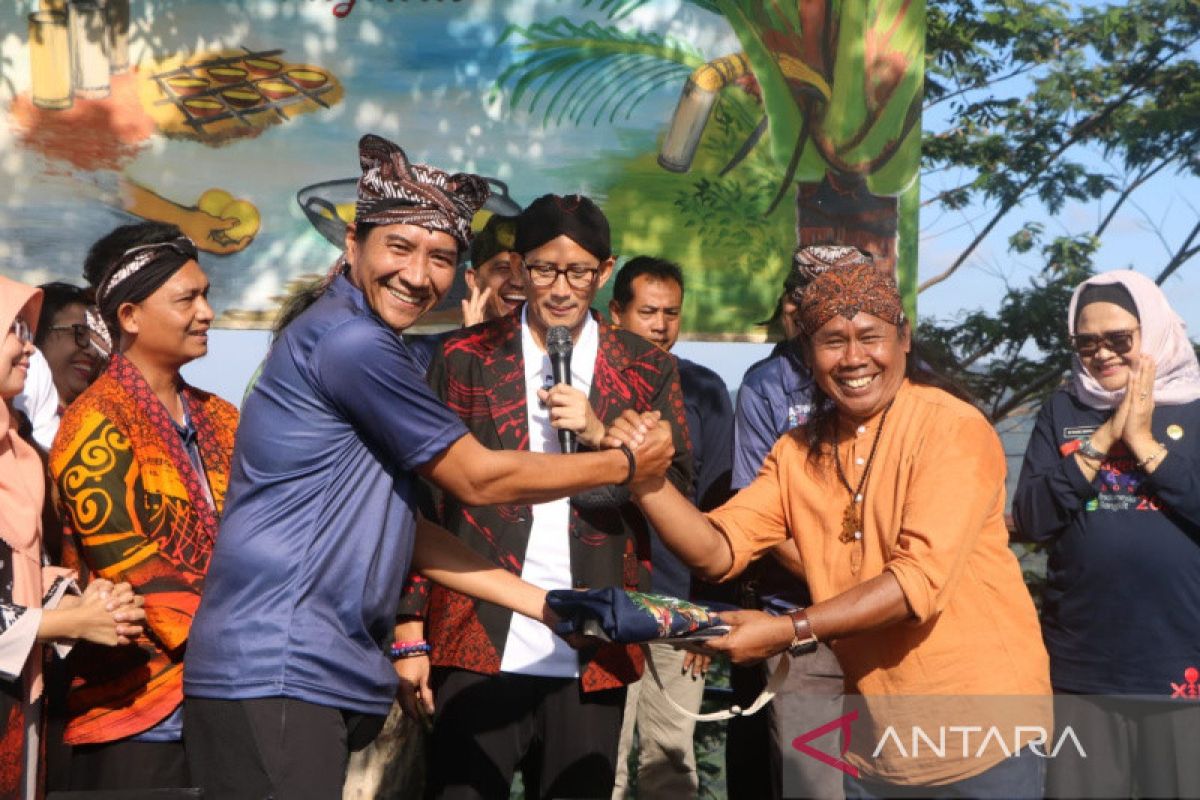 Menparekraf dorong pelaku desa wisata kemas potensi alam-ekraf bersamaan - ANTARA News ...