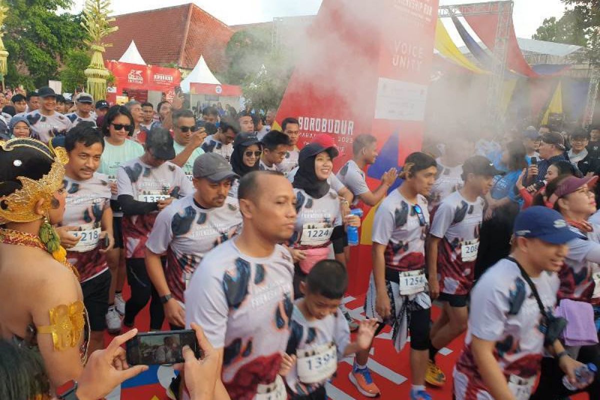 1.000 peserta ikut Bank Jateng Friendship Run di Yogyakarta - ANTARA ... 1.000 peserta ikut Bank Jateng Friendship Run di Yogyakarta - ANTARA ...