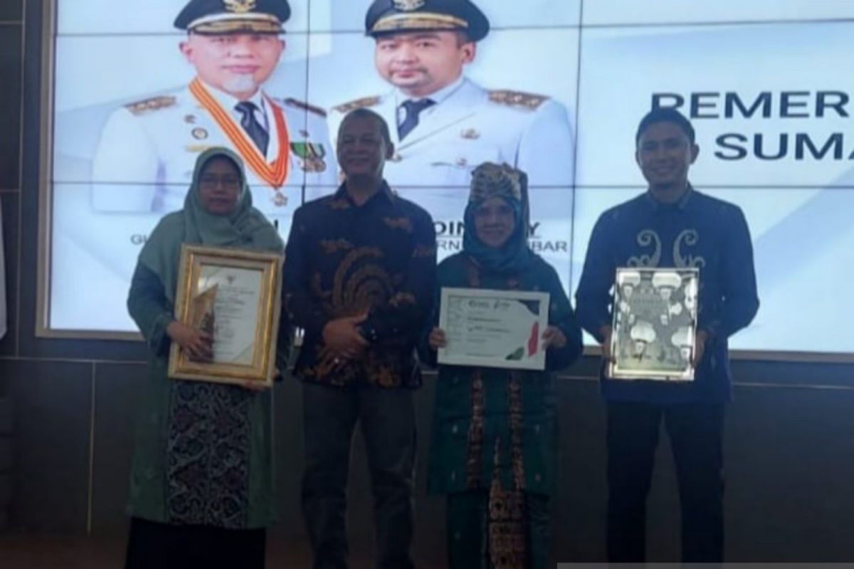 Tiga IKM Sumbar raih penghargaan dari Kemenperin - ANTARA Sumbar
