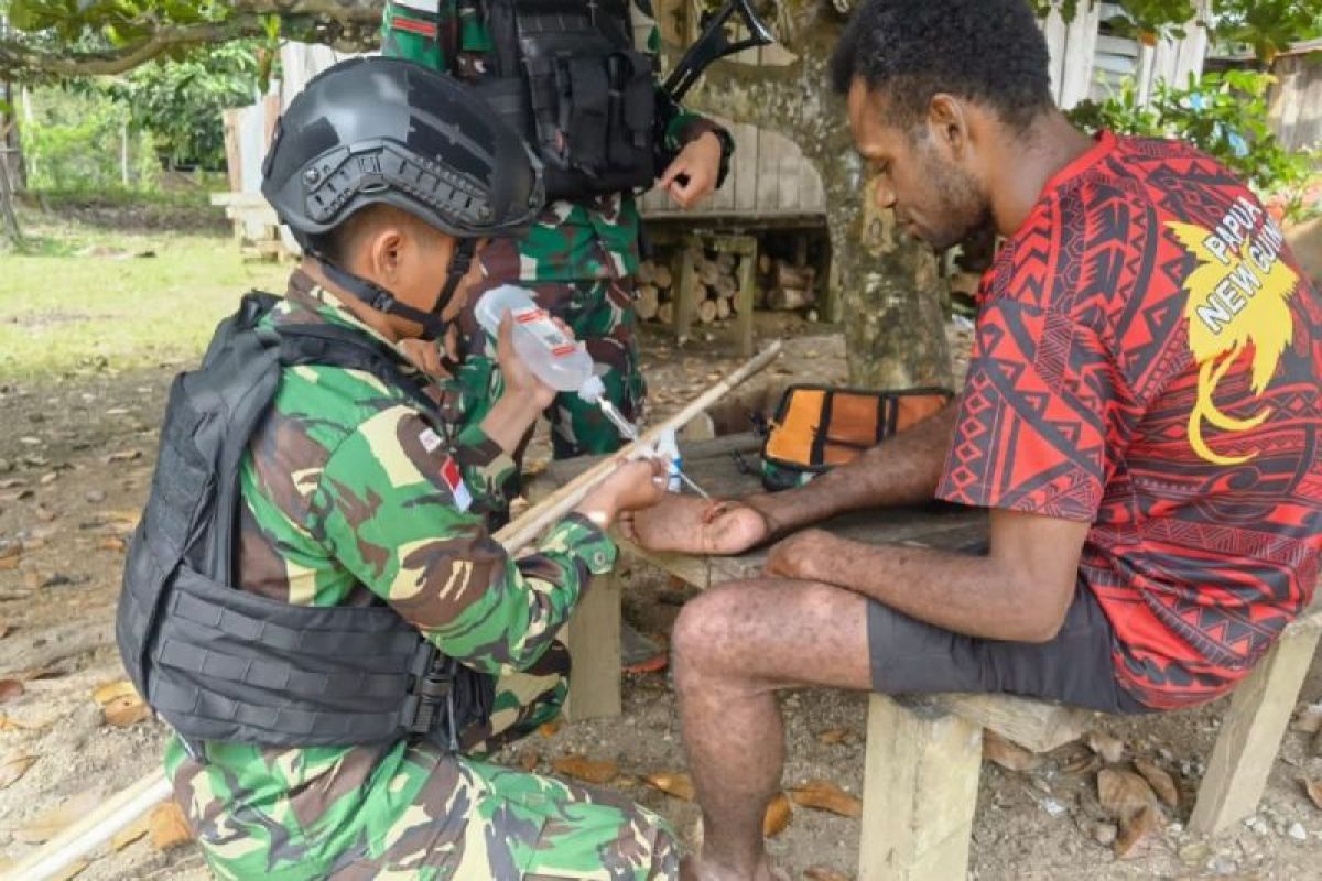 Satgas Yonif 310/KK obati warga Yabanda perbatasan RI-PNG - ANTARA News Papua