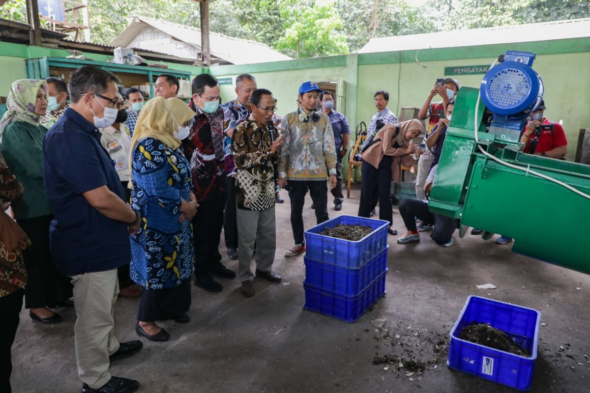 Pemkab Sleman mengoptimalkan TPS3R dalam penanganan sampah - ANTARA News Yogyakarta - Berita ...
