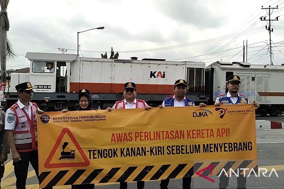 BTP Padang sosialisasikan keselamatan lalu lintas perlintasan sebidang - ANTARA Sumbar