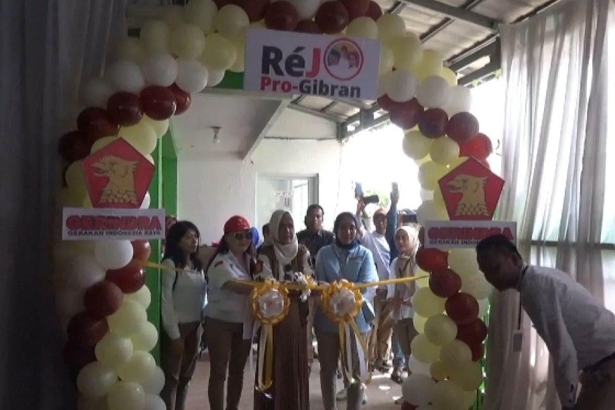 Rumah aspirasi ReJO Pro Gibran Jateng diresmikan - ANTARA News ...
