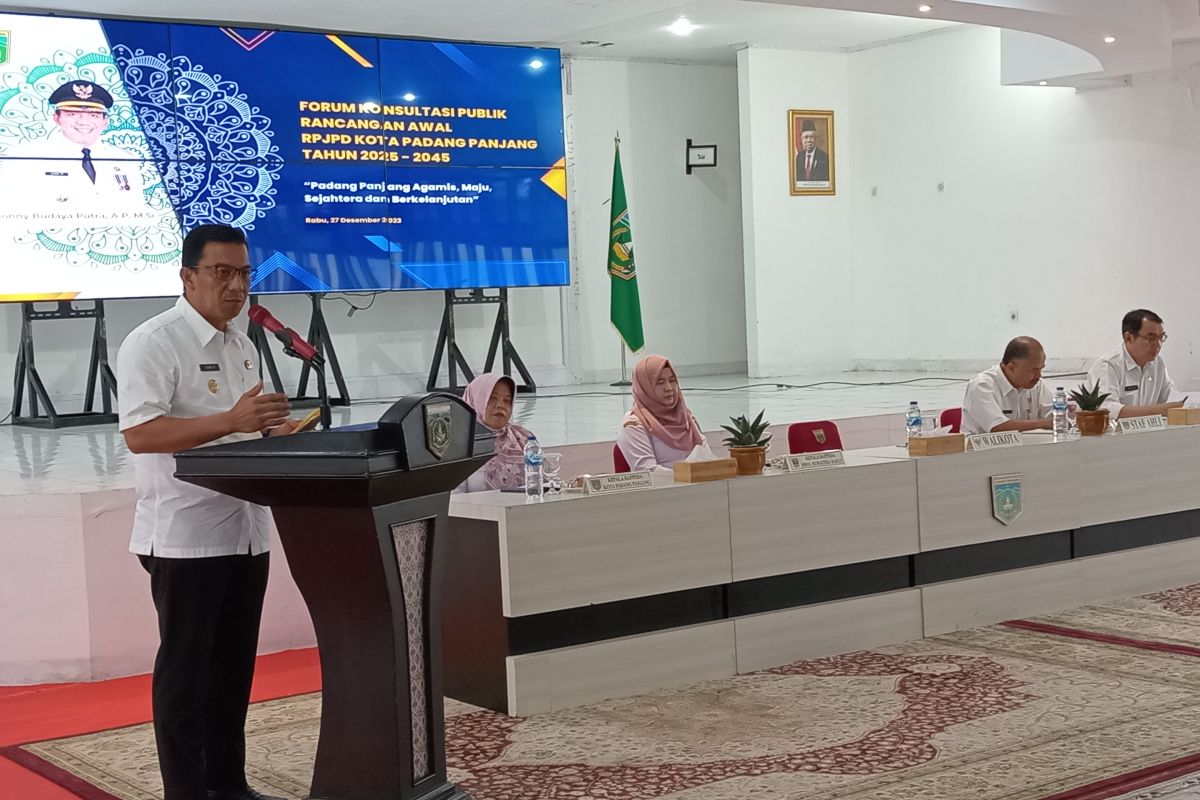 Bappeda Padang Panjang paparkan rancangan awal RPJPD 2025-2045 - ANTARA ...