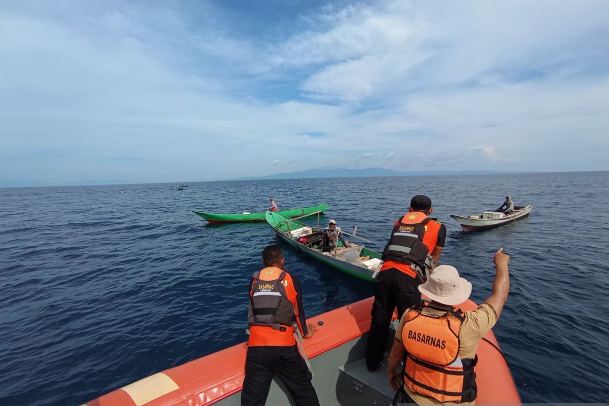 Basarnas cari nelayan hilang di perairan Pulau Wawonii - ANTARA News Sulawesi Tenggara - ANTARA ...