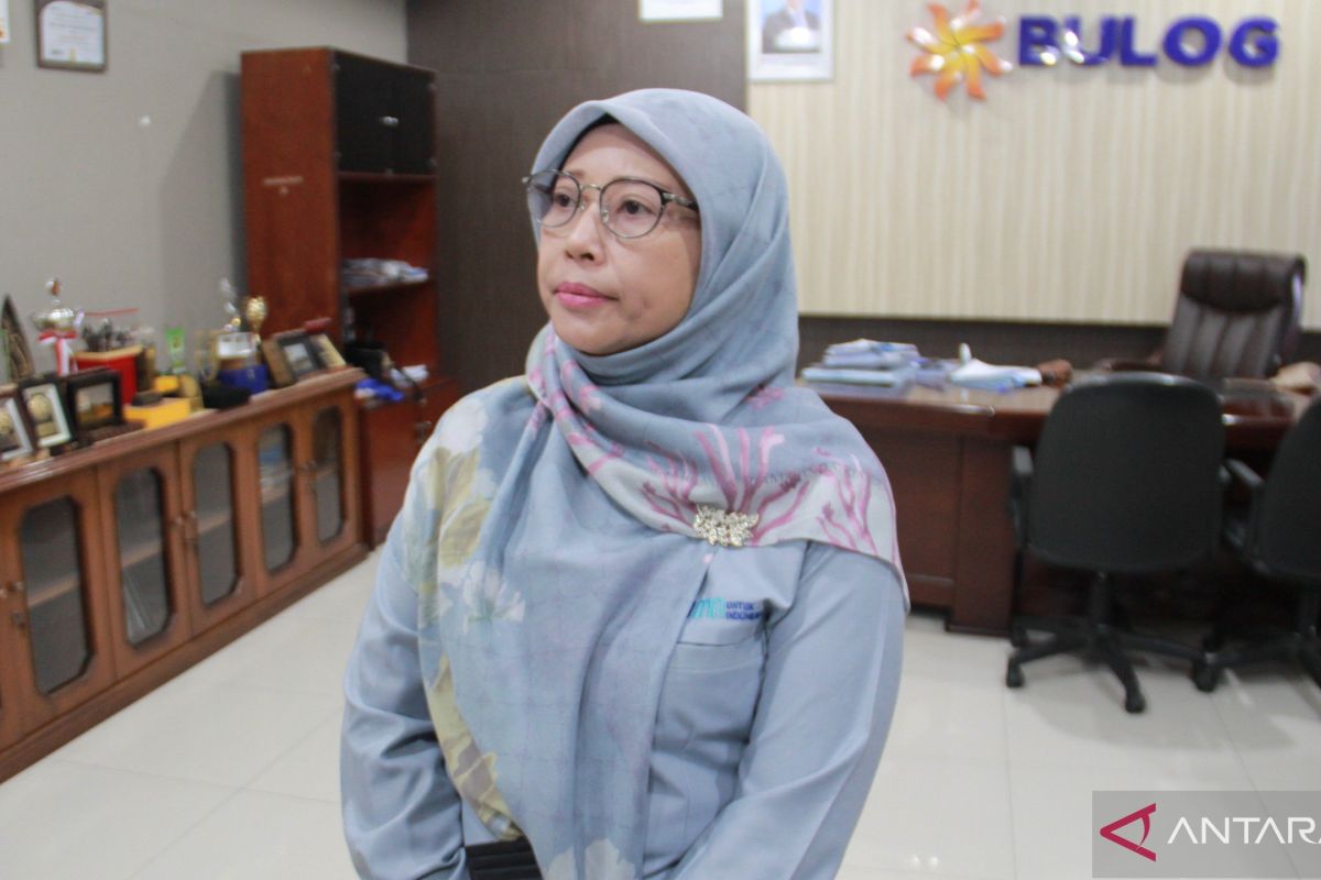 Bulog pastikan cadangan beras Sumbar aman hingga Juni 2024 - ANTARA Sumbar