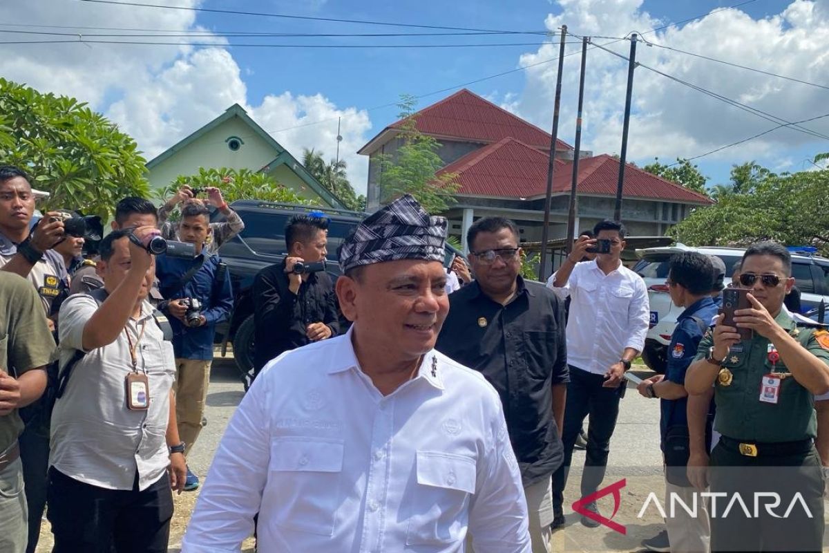 Pj Gubernur Sultra: Petugas layanan publik siaga melayani saat Lebaran - ANTARA News Sulawesi ...
