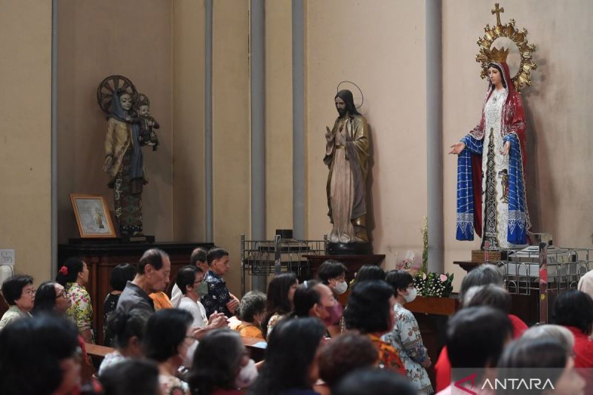 Ibadah misa kenaikan Isa Almasih di Gereja Katedral Jakarta - ANTARA News