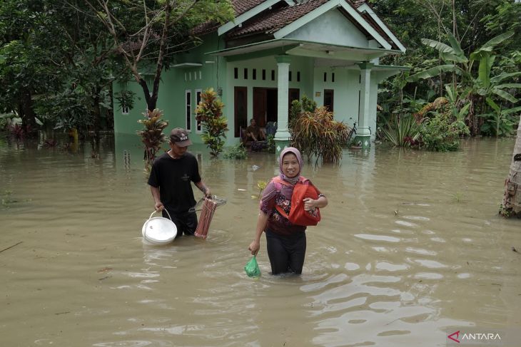 Sebanyak 33 Orang Meninggal Akibat Bencana Hidrometeorologi Di