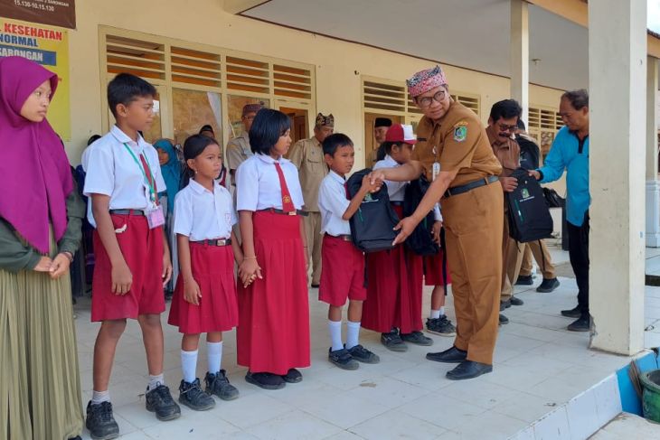 Banyuwangi tuntaskan 98 persen adminduk di Kampung Sukamade melalui ...