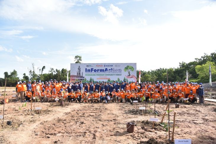 Pupuk Kaltim libatkan karyawan target tanam 12.000 pohon dukung "Community Forest" - ANTARA News ...