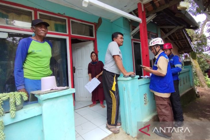 Garut siapkan kebutuhan pokok korban gempa Sesar Garsela - ANTARA News ...