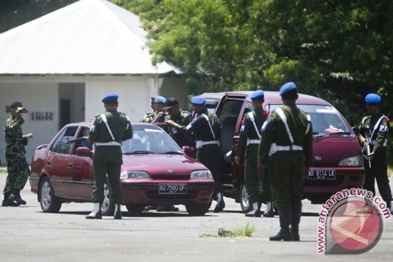 Latihan Polisi Militer - ANTARA News