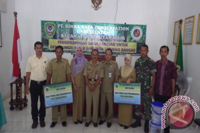 PT. Rimba Raya Conservation Serahkan Bantuan Dana Pengembangan Desa ...