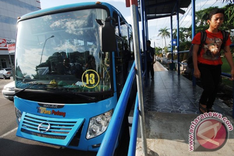 10 bus Trans Padang segera beroperasi - ANTARA News