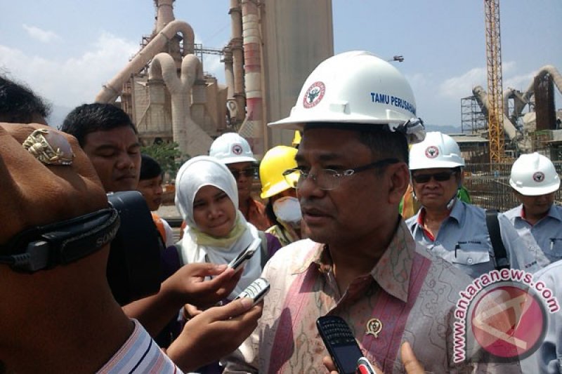 Semen Padang target produksi 20 juta ton 2030 - ANTARA News