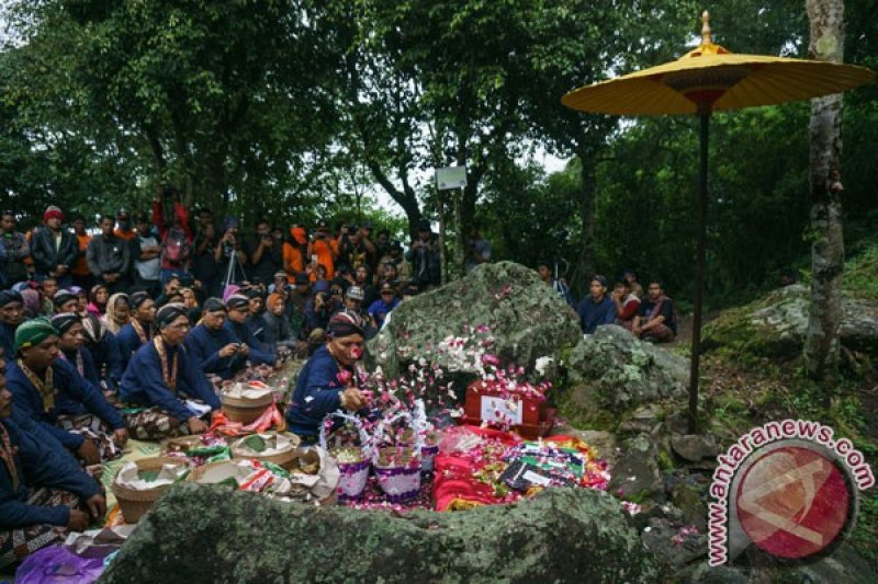 Upacara Labuhan Merapi - ANTARA News