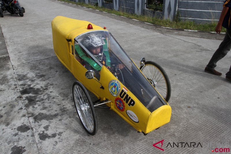 Mobil Hemat Energi - ANTARA News