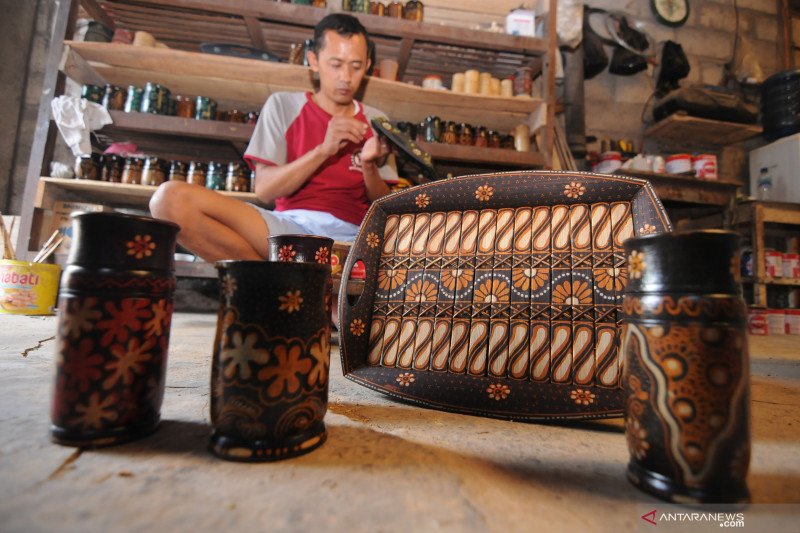 Kerajinan bambu motif batik - ANTARA News
