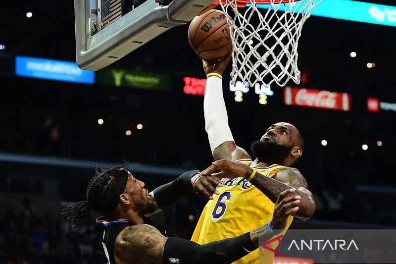 NBA: LA Clippers kalahkan LA Lakers 132-111 - ANTARA News NBA: LA Clippers kalahkan LA Lakers 132-111 - ANTARA News