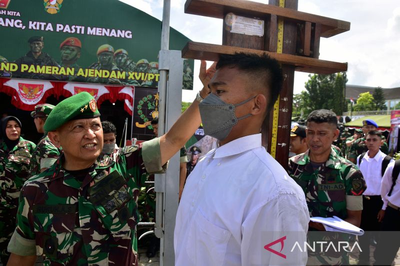 Rekrutmen calon taruna TNI AD di Ambon - ANTARA News