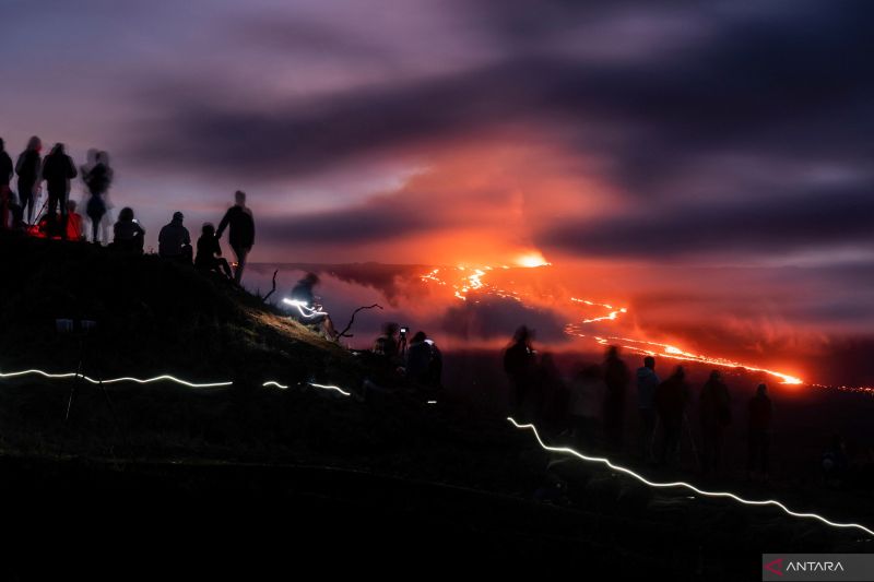 Penduduk amati letusan Gunung Api Mauna Loa di Hawaii - ANTARA News