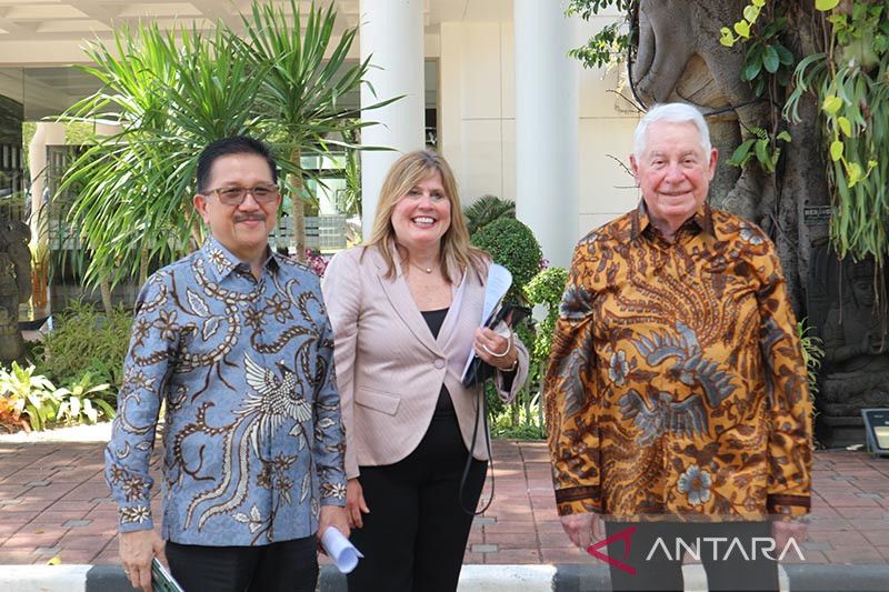 Presiden Jokowi bertemu dengan CEO Freeport-Mcmoran di istana - ANTARA News