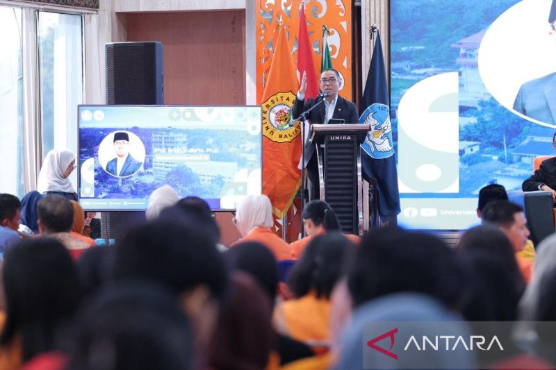 Kemdiktisaintek pacu penguatan mutu perguruan tinggi di Kalimantan ...